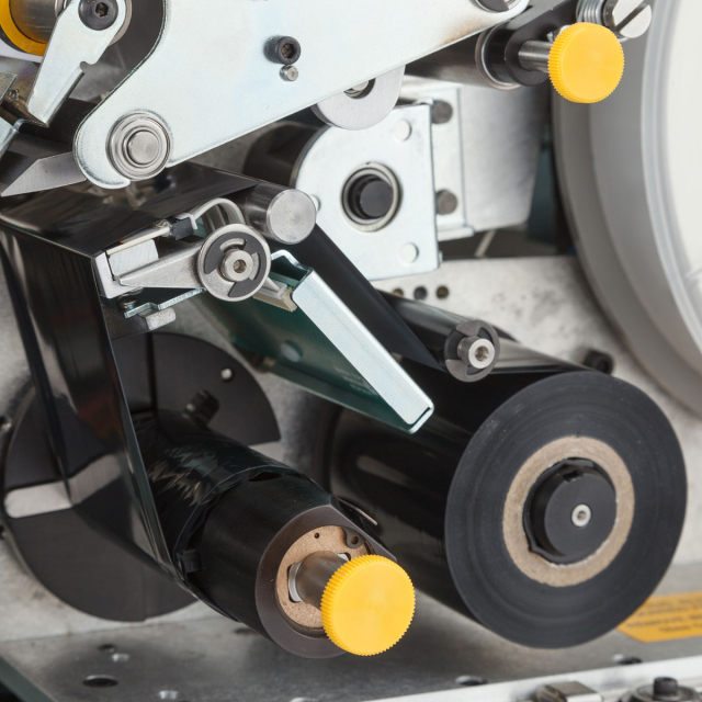 Buy Brady SSR6002, Free Series A5500 R6000 HalogenPrinter Ribbon - Mega ...